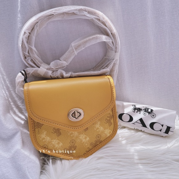 Coach | Bags | Nwt Coach Turnlock Flap Pouch 5 With Horse And Carriage ...